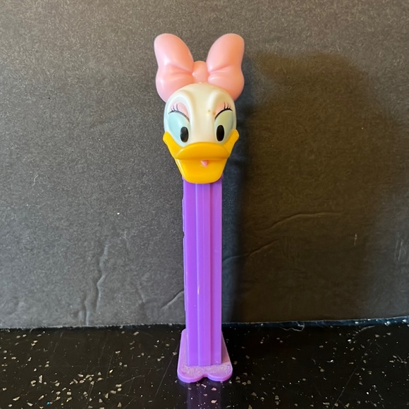 PEZ | Other | Vintage Daisy Duck Pez Dispenser 99s | Poshmark